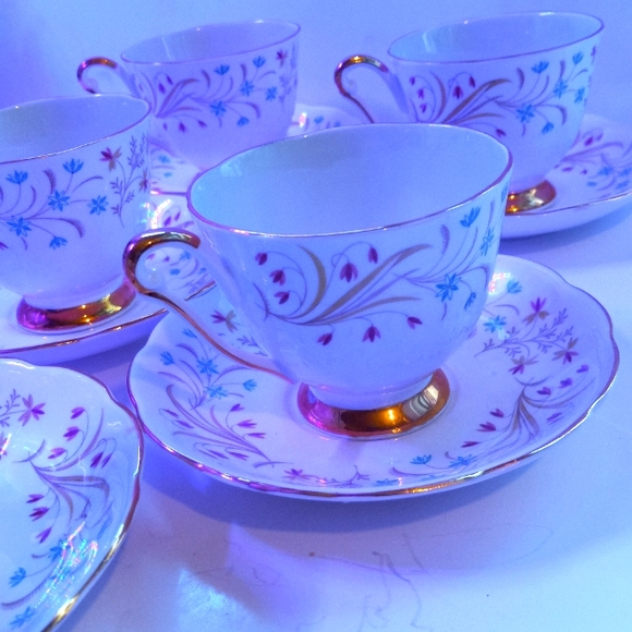 queen anne | Kitchen | Vintage Queen Anne Bone China Lucerne Pattern 5 ...